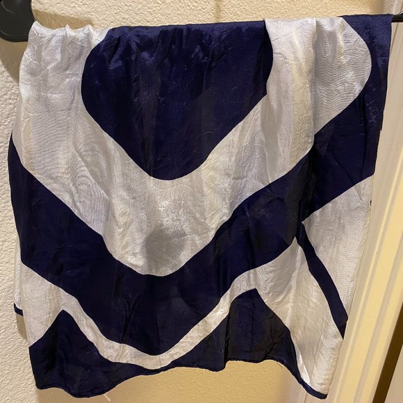 Accessories | Beautiful Made In Italy Scarf | Poshmark